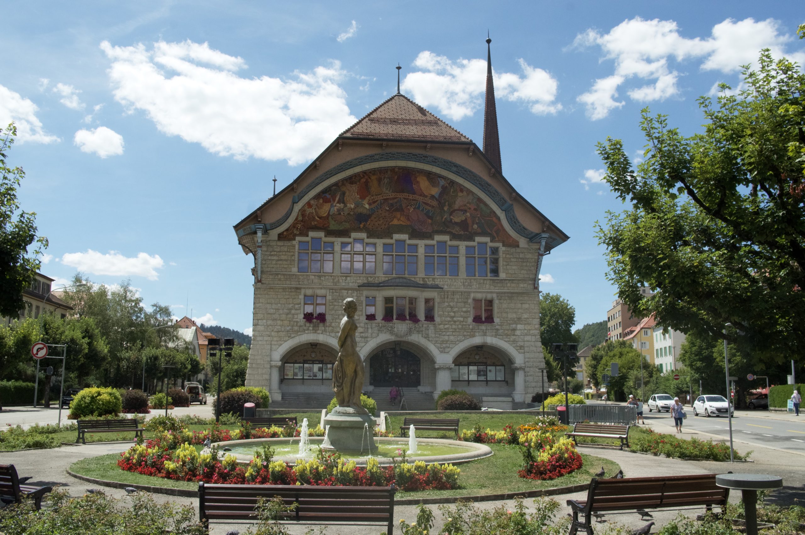 Hotel-de-ville-Le-Locle